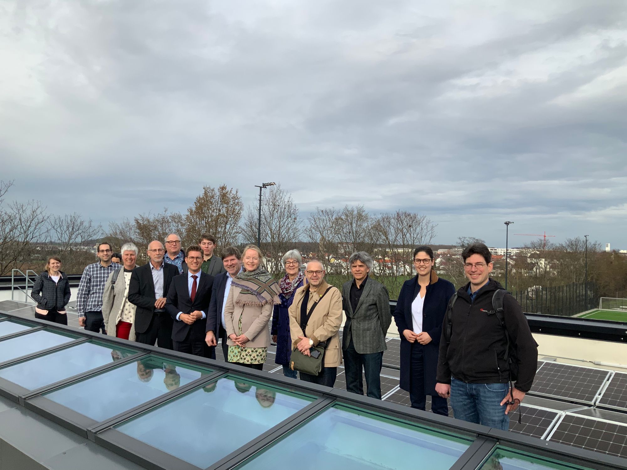 Umweltministerin in Gerlingen: PV-Anlagen müssen selbstverständlich sein